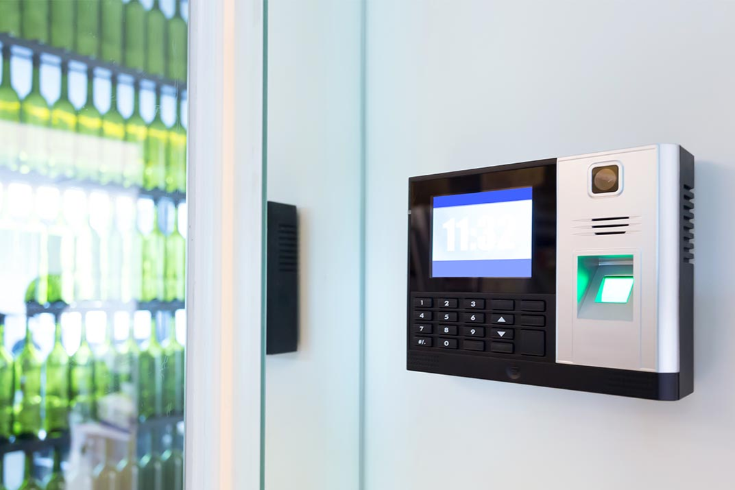 המדריך המלא לבקרות כניסה ואינטרקום - SEC 360 – Sec360